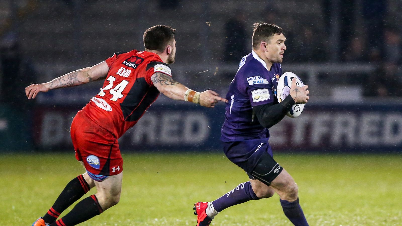 Danny Brough provides Huddersfield with invaluable win over Salford at ...