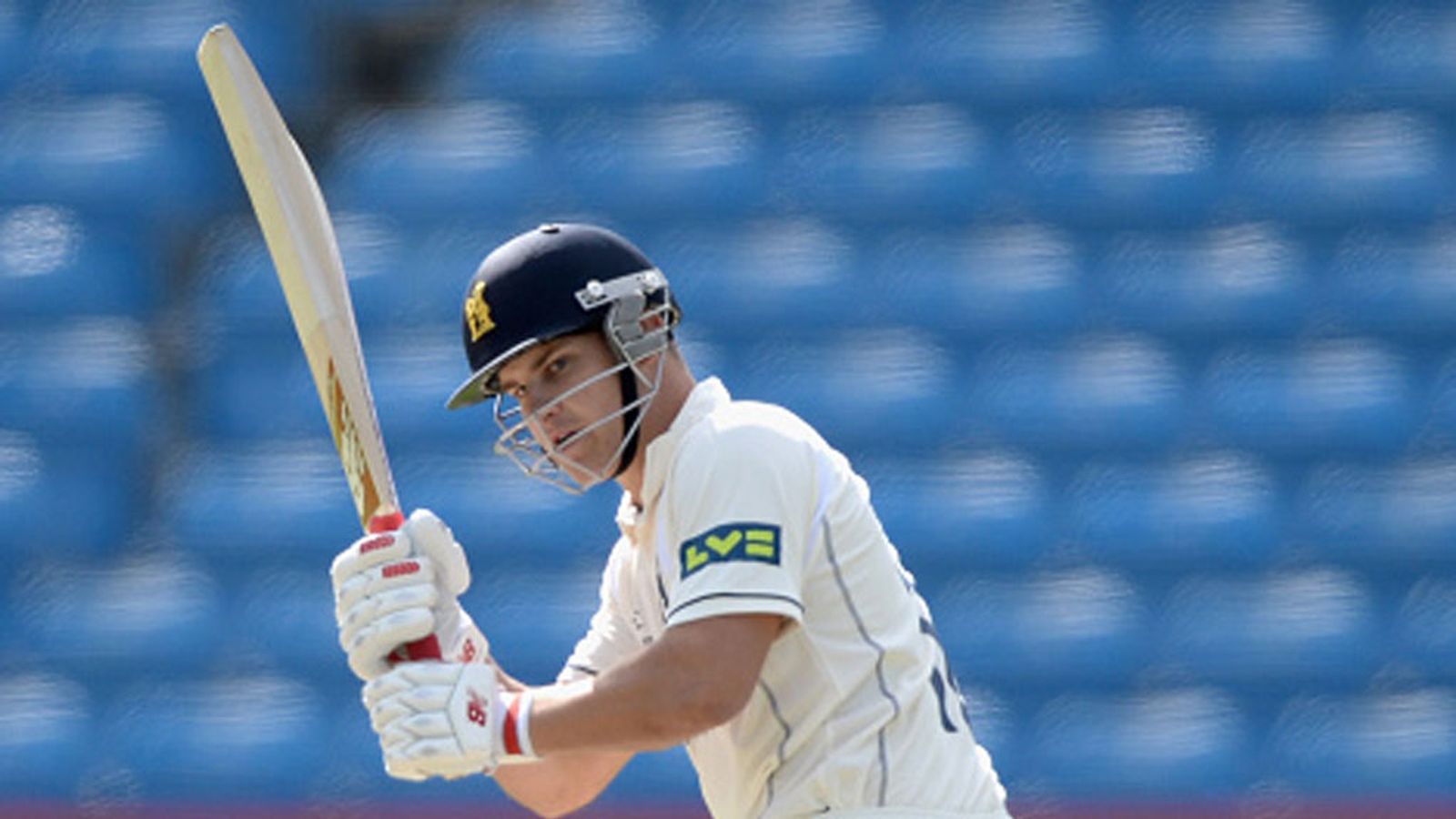 LV= County Championship: Youngster Sam Hain holds off Worcestershire ...