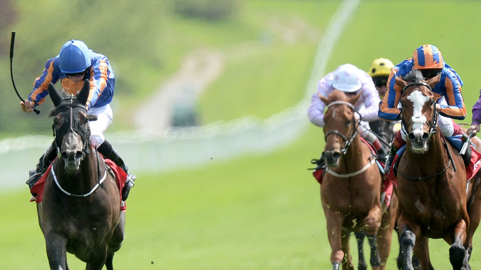 Lingfield Derby Trial report: Kilimanjaro hits Lingfield heights ...