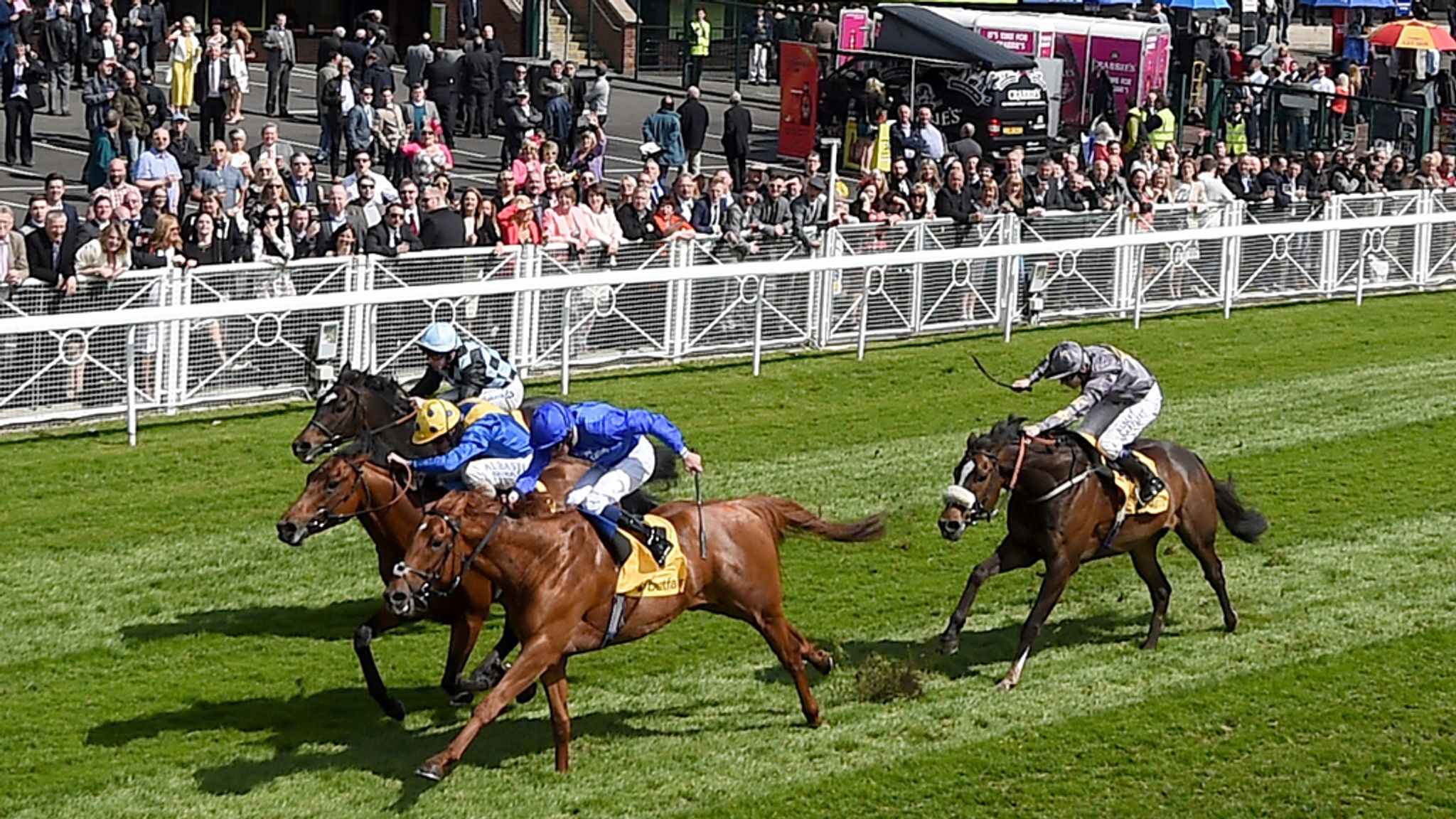 A review of the racing from Chester | Racing News | Sky Sports