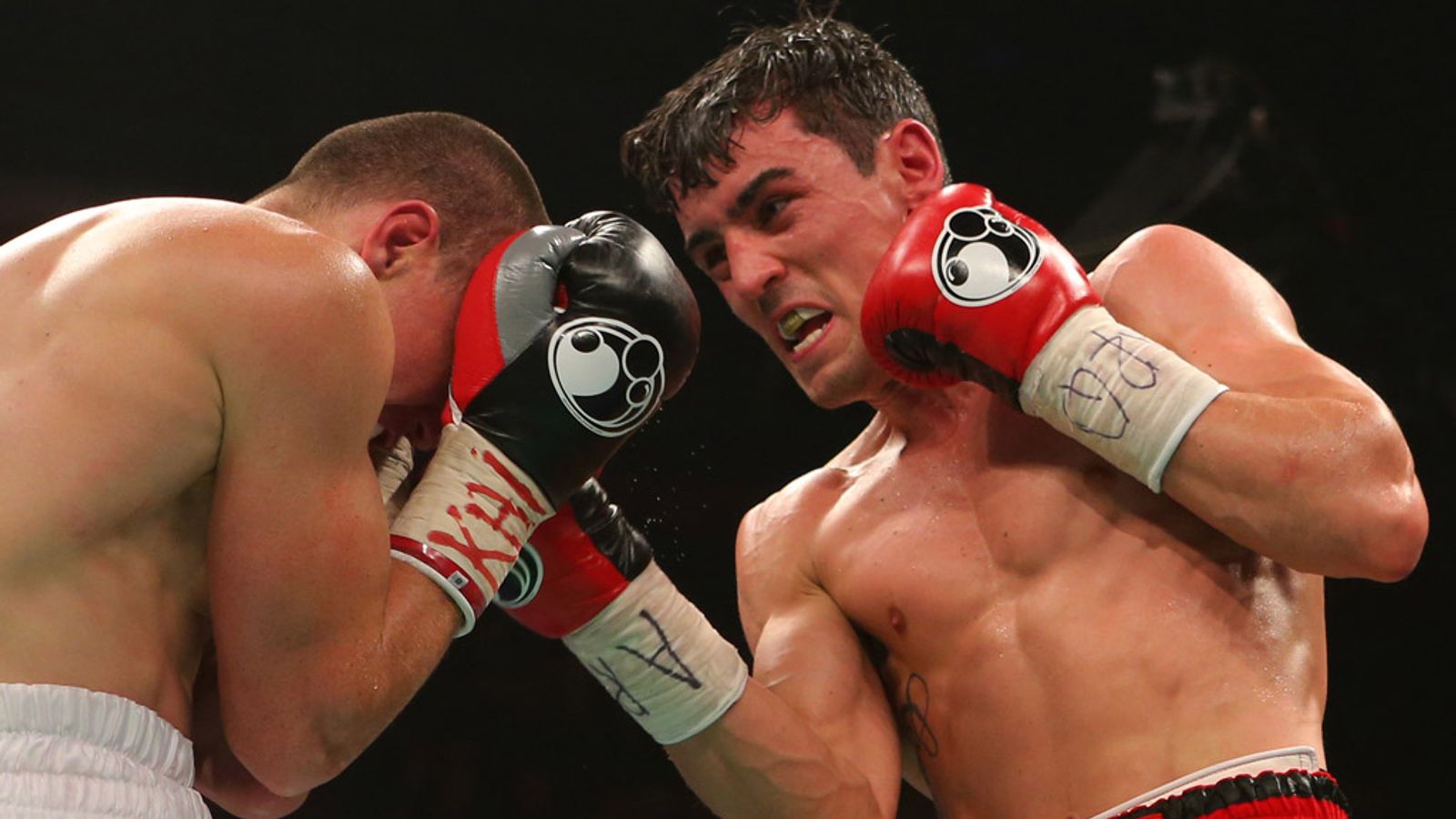 Anthony Crolla: I'll win WBA title as a thank you to Fergie and fans ...