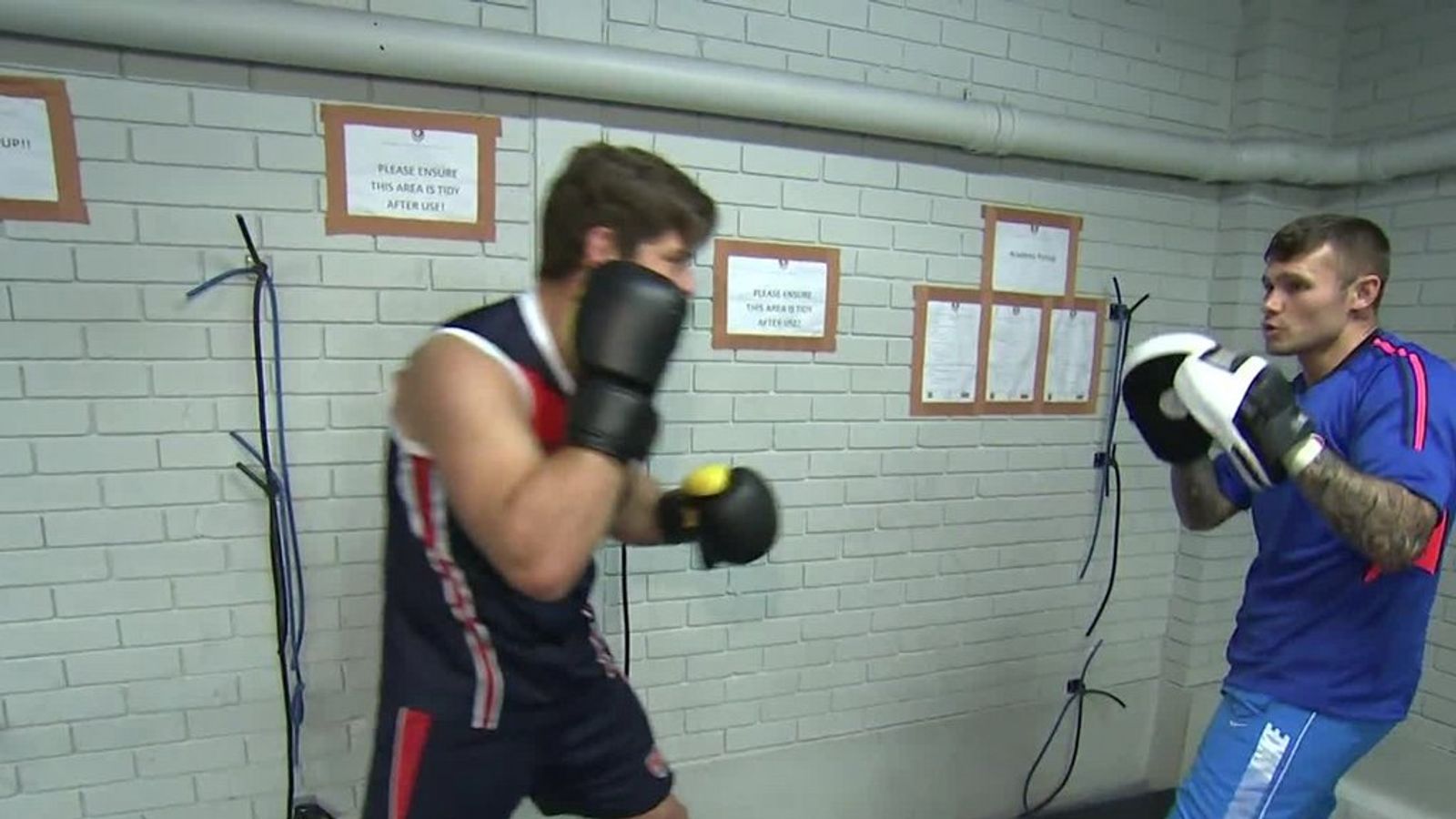 Boxer Martin Murray trains with beloved St Helens | Rugby League News ...