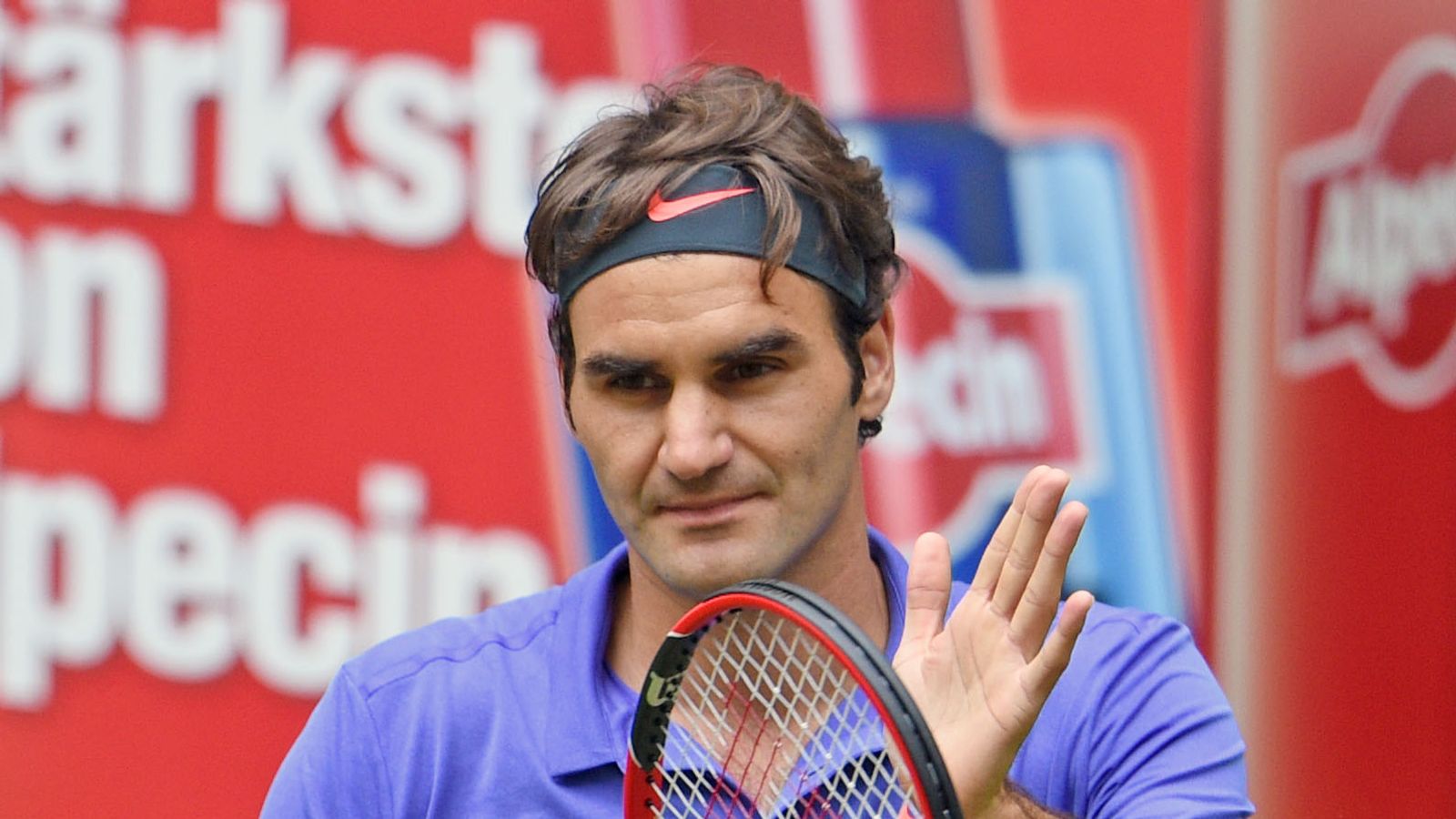 Roger Federer reaches quarter-finals at Halle Open | Tennis News | Sky ...