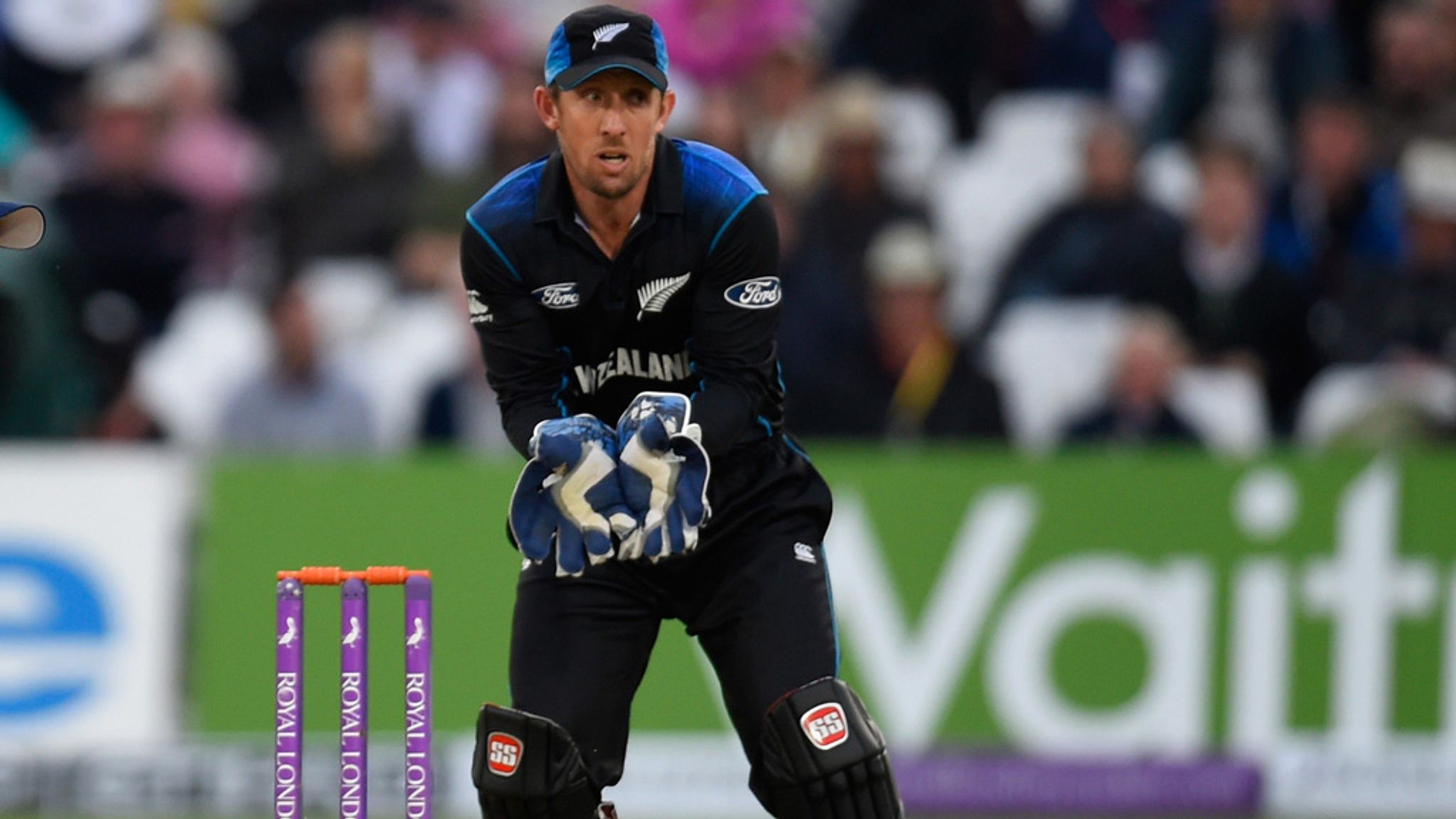 Luke Ronchi returns to Somerset for final four Championship games ...