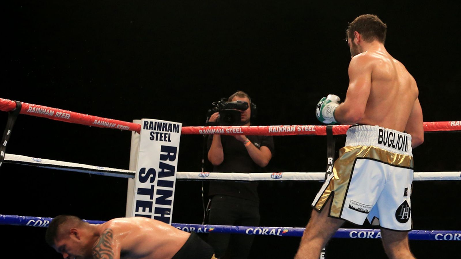 Frank Buglioni stays on course for world title shot with Wembley win ...
