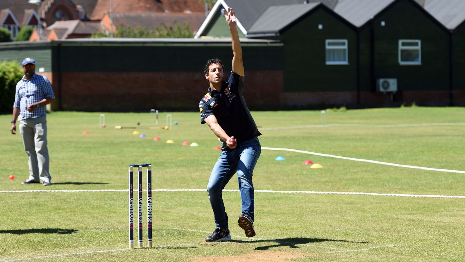 Daniel Ricciardo relishing Ashes rivalry at Red Bull | F1 News | Sky Sports