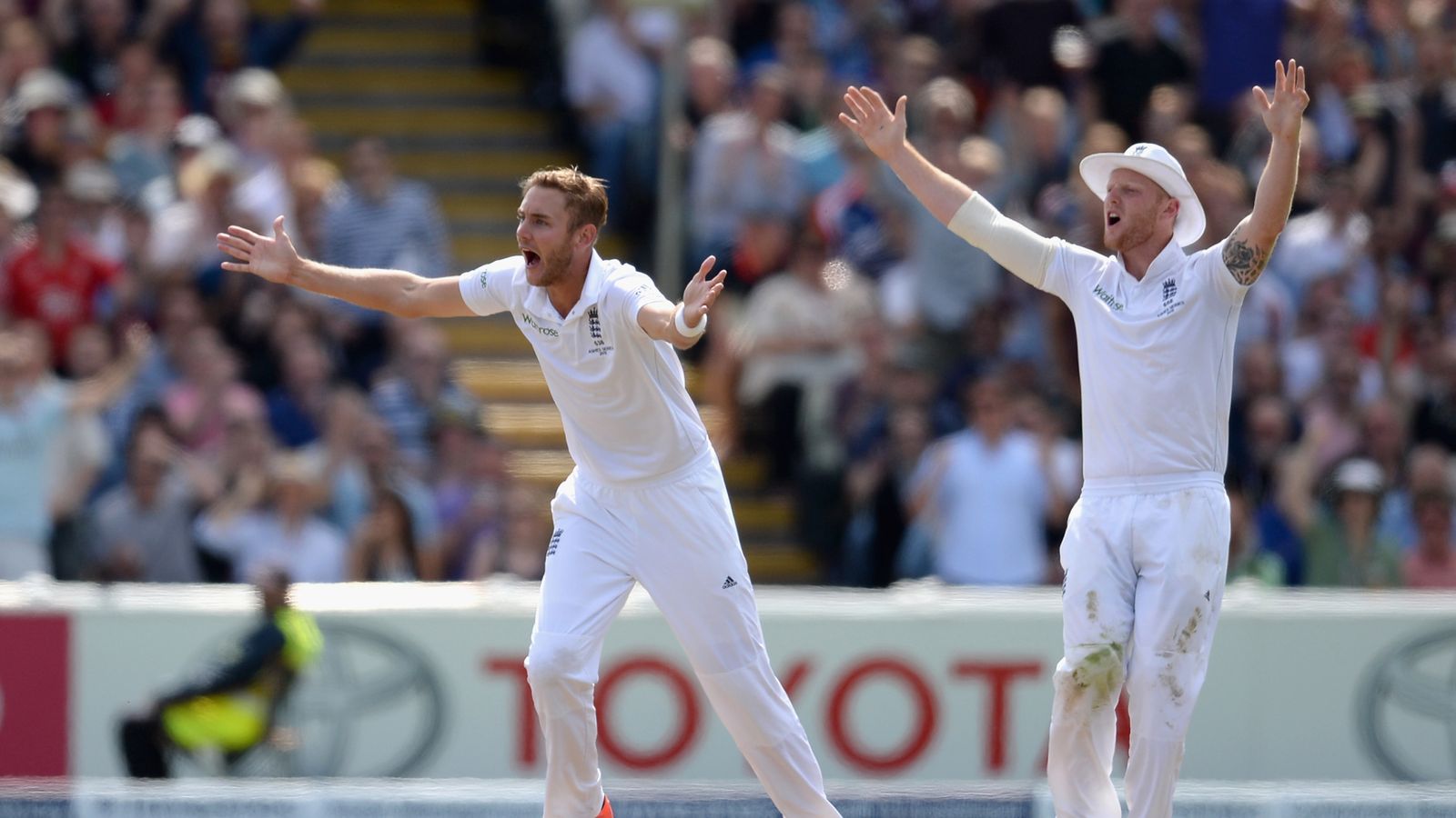 Stuart Broad hailed Ben Stokes after England regained the Ashes ...