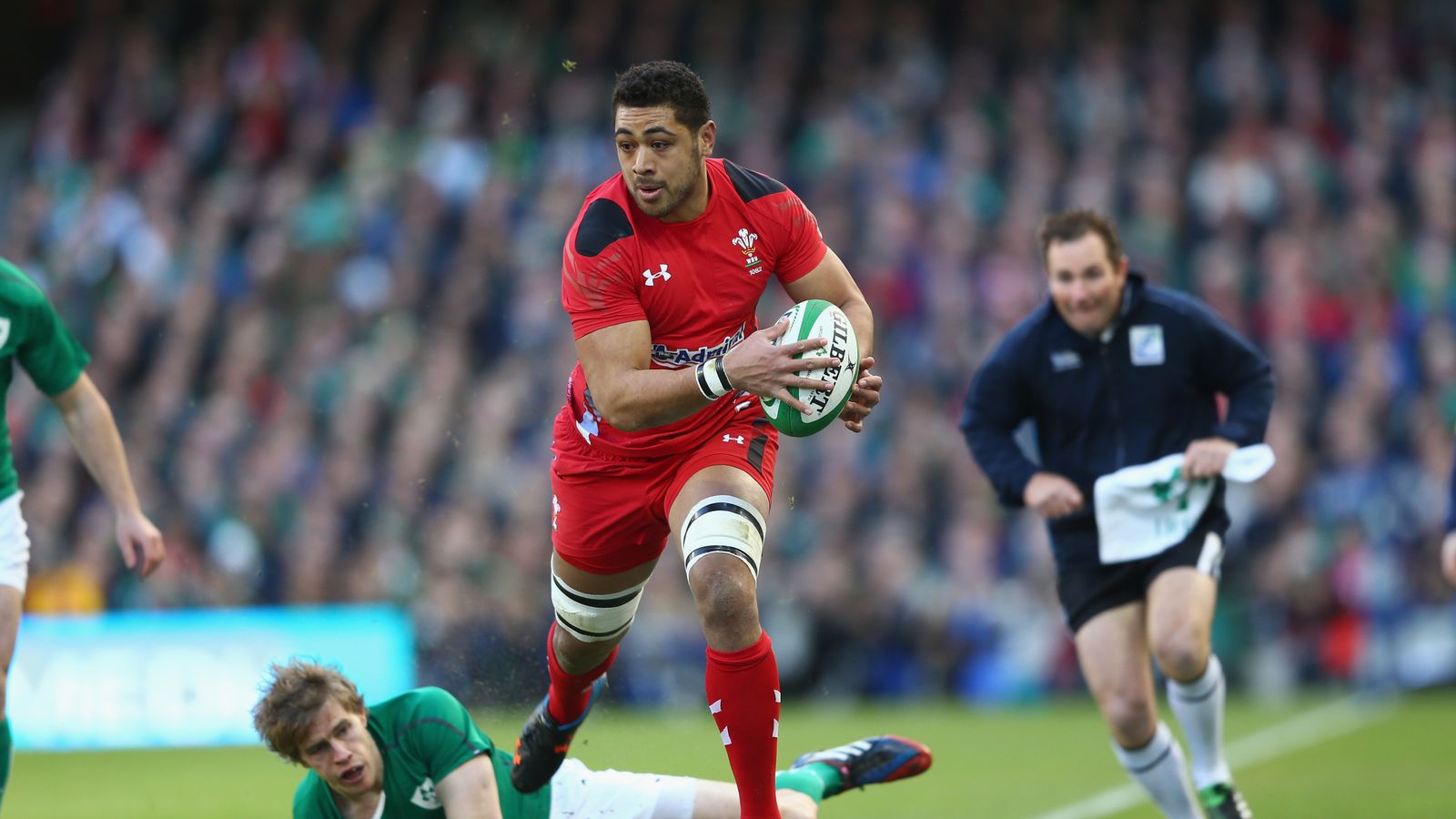 Toby Faletau's move to Bath is 'rather worrying', says Ieuan Evans ...