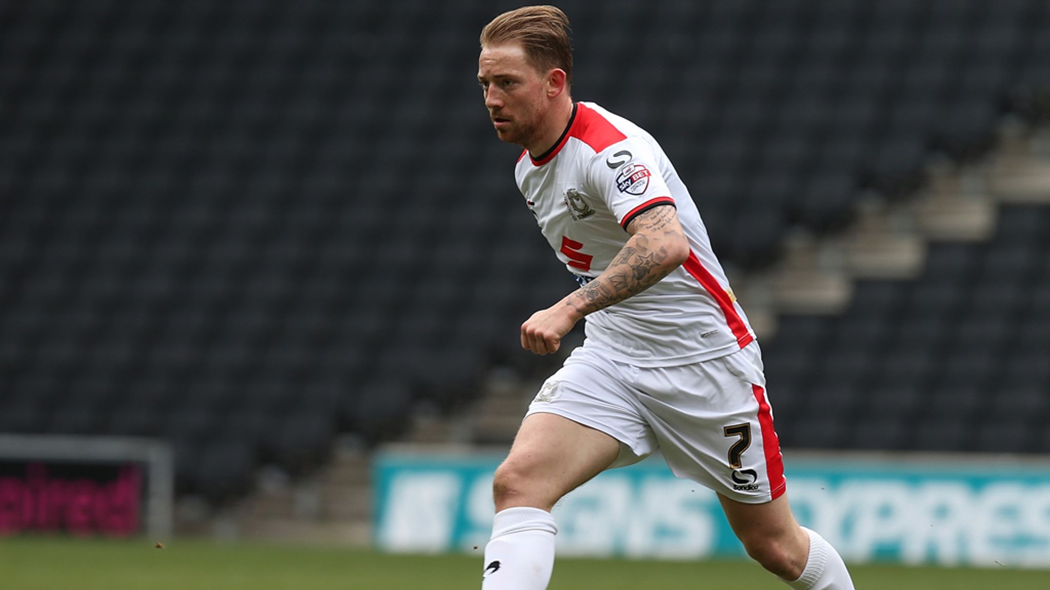 Luton sign former MK Dons winger Danny Green | Football News | Sky Sports