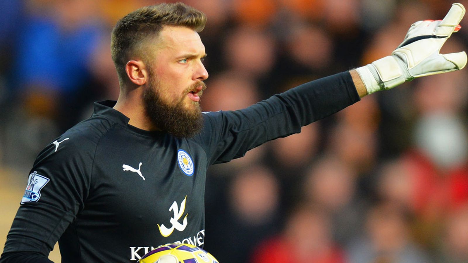 Bristol City sign Ben Hamer on season-long loan deal | Football News ...