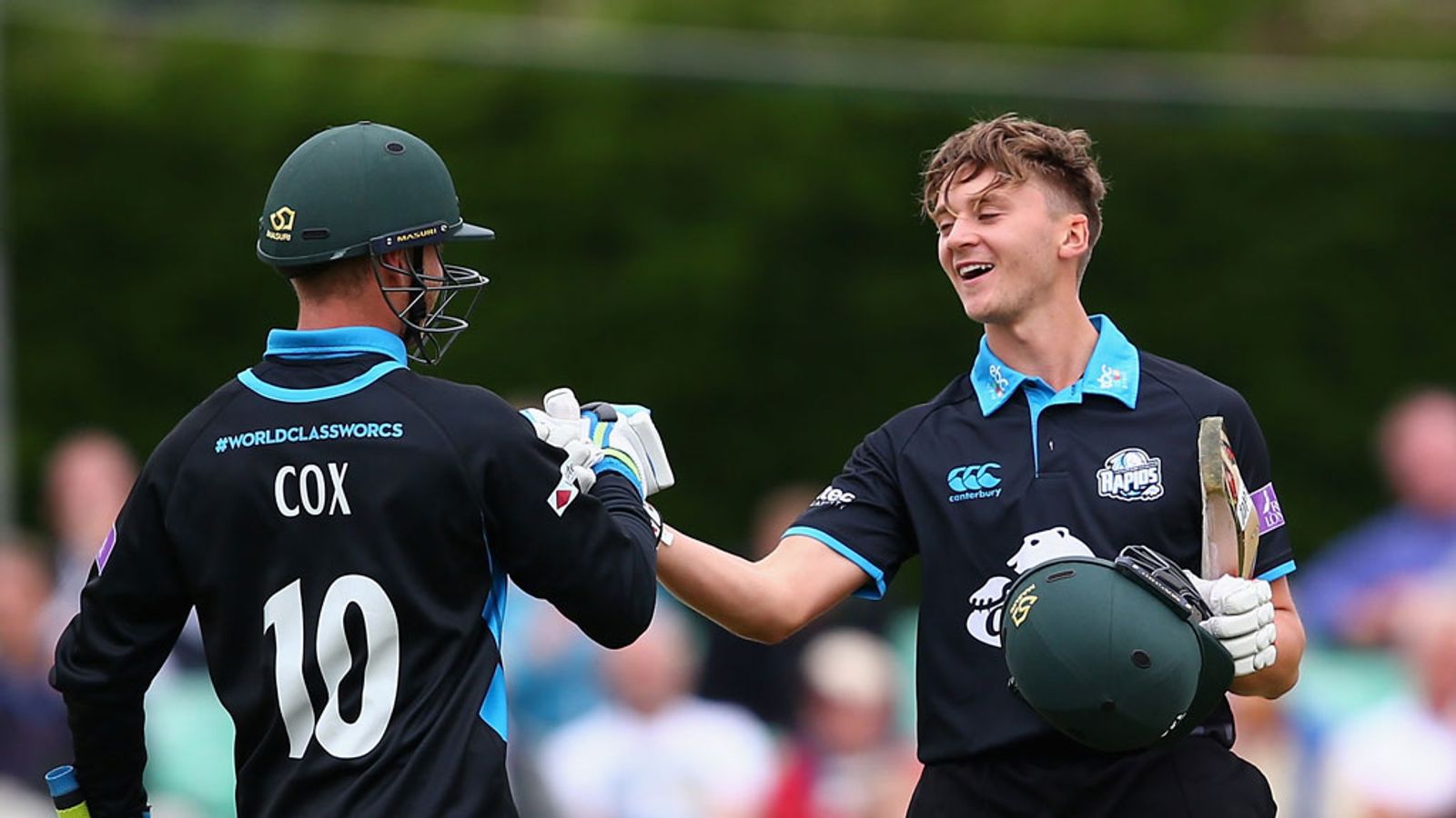Gloucestershire have reached the last eight of the One-Day Cup ...