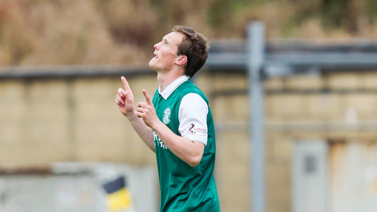 Scottish Championship round-up: Liam Henderson extends Hibs' winning ...