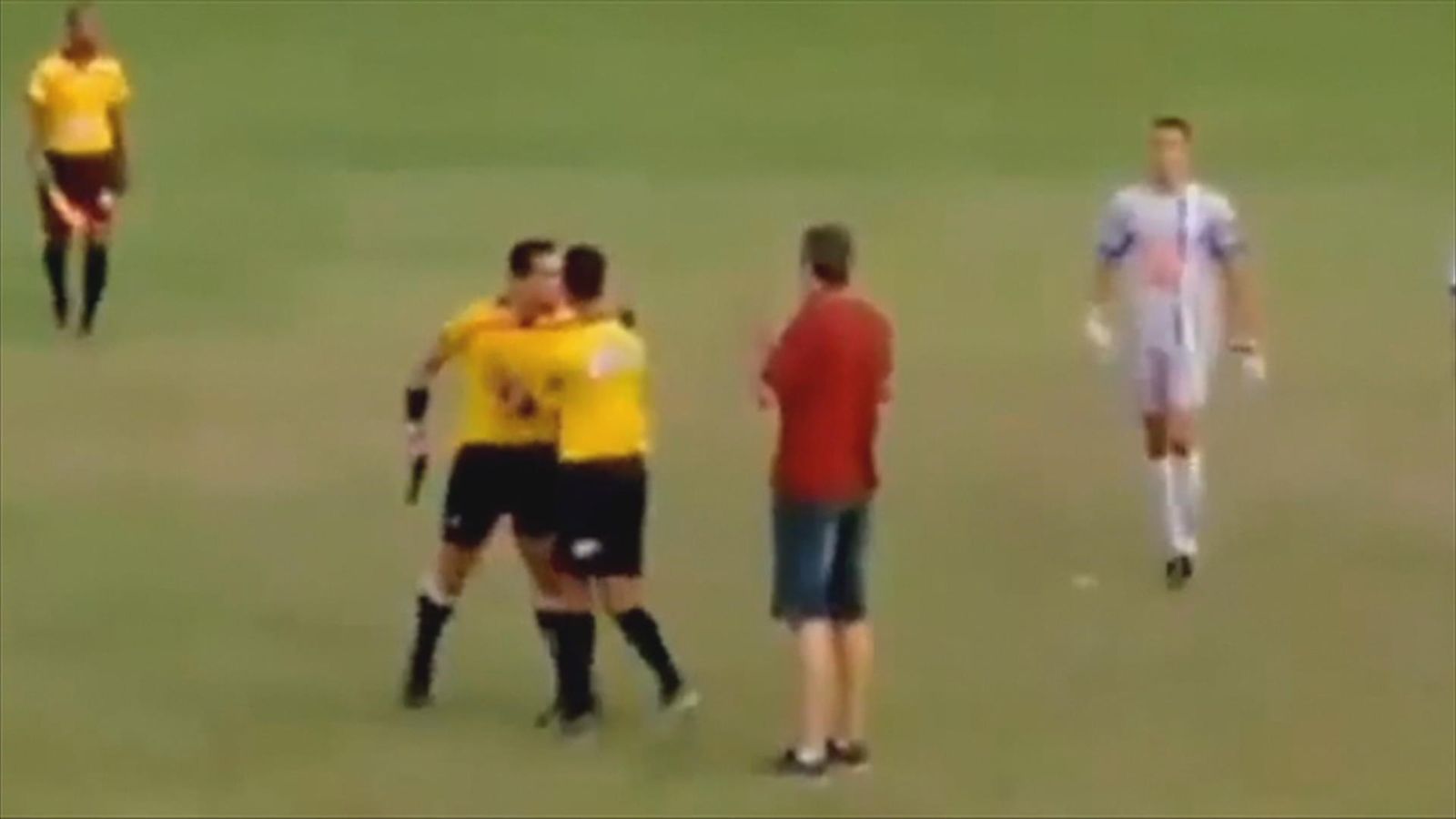 WATCH: Referee pulls out gun during regional league game in Brazil ...