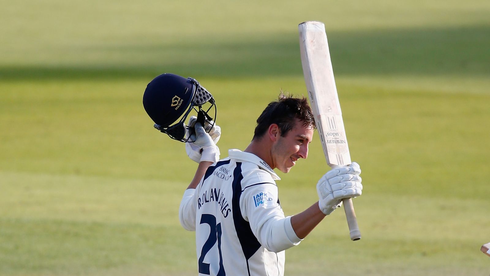 CCD1: Toby Roland-Jones scores maiden century for Middlesex | Cricket ...