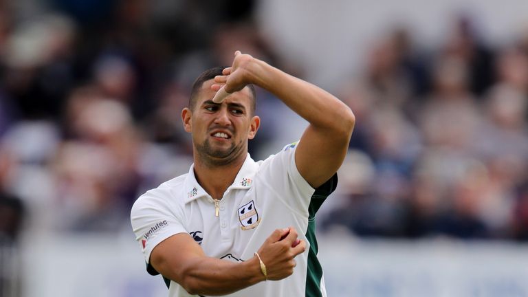 Brett D'Oliveira signs new Worcestershire contract | Cricket News | Sky ...