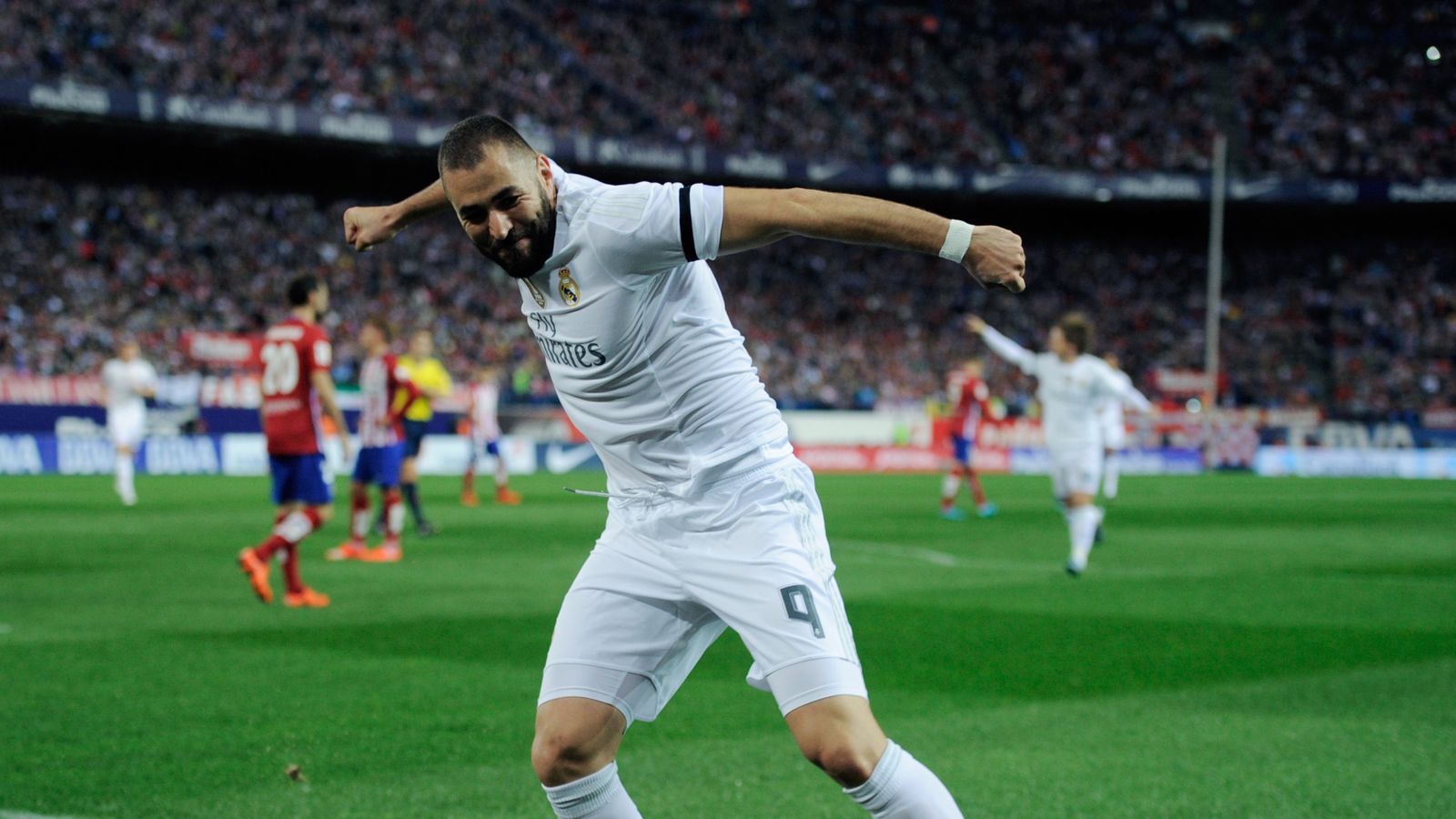 Karim Benzema says Real Madrid exit rumours make him laugh | Football ...
