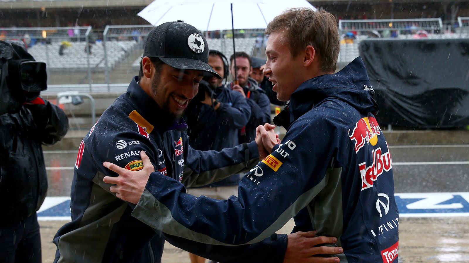 WATCH: Dancing drivers as F1 entertains fans in Austin rain! | F1 News ...