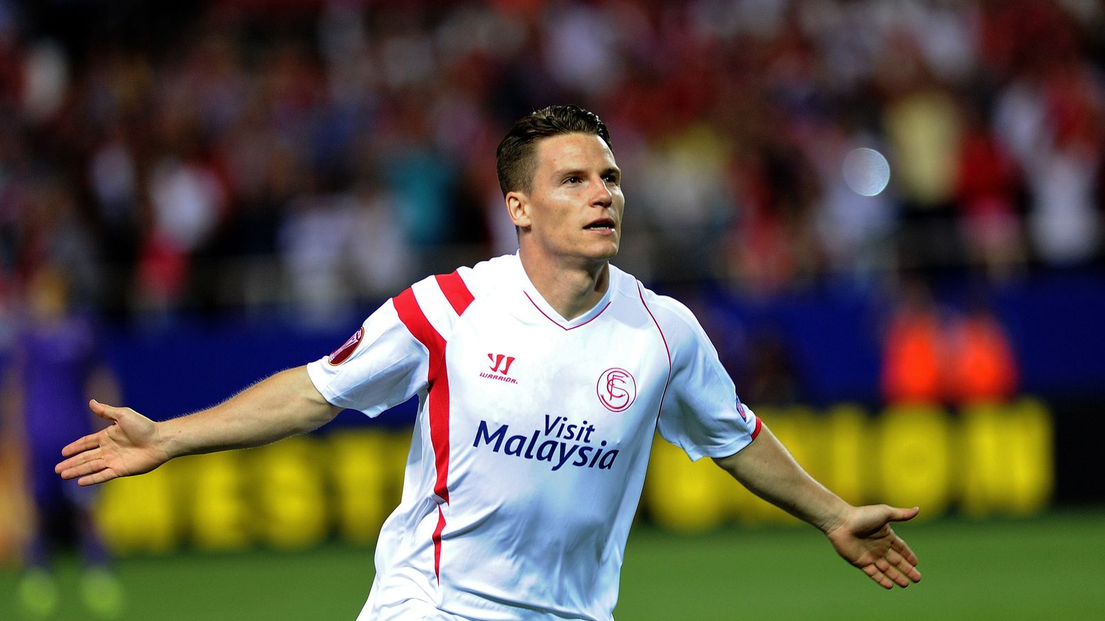 Sevilla 4-0 Celta Vigo: Kevin Gameiro strikes twice in first-leg rout ...