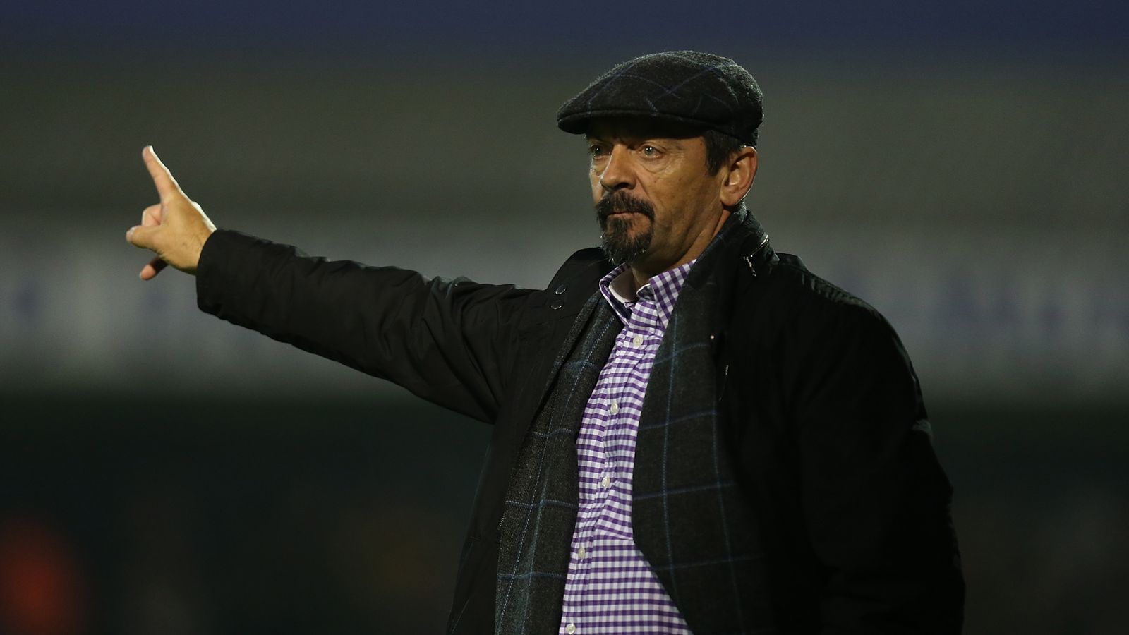 Southend boss Phil Brown turns down Sunderland role | Football News ...