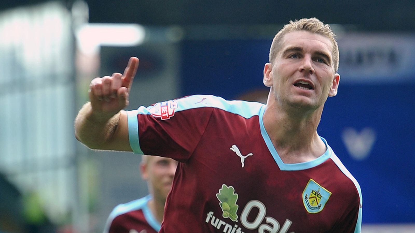 Sam Vokes signs new three-and-a-half year deal with Burnley | Football ...