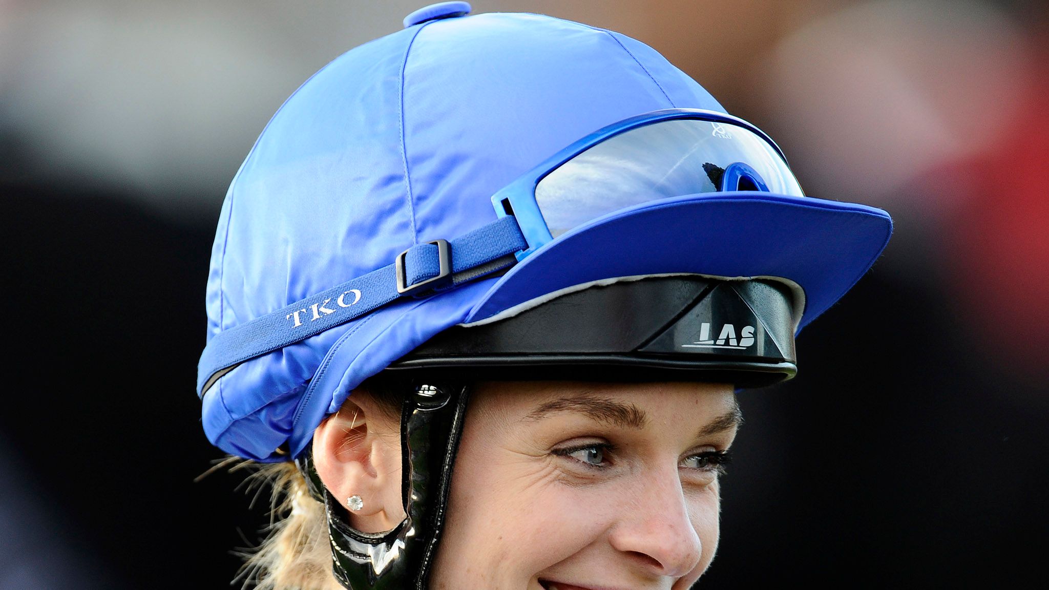 Rachael Kneller to the rescue at Lingfield | Racing News | Sky Sports
