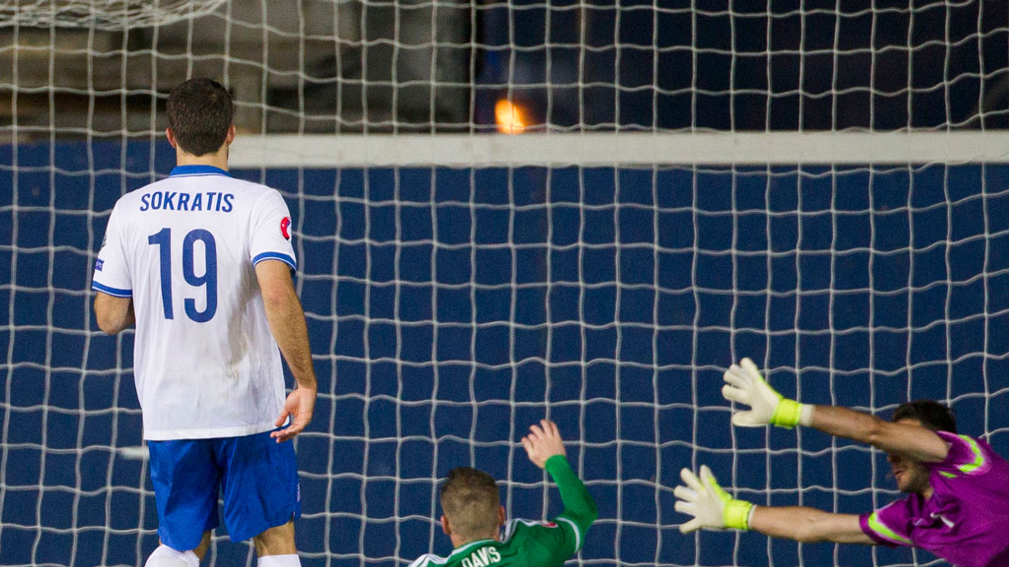N Ireland 3 - 1 Greece - Match Report & Highlights