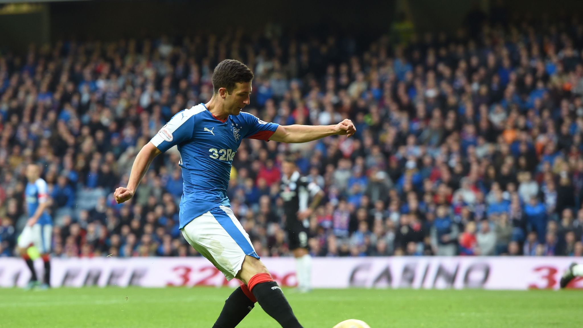 Rangers 2-1 Queen of the South: Late Waghorn goal seals victory ...