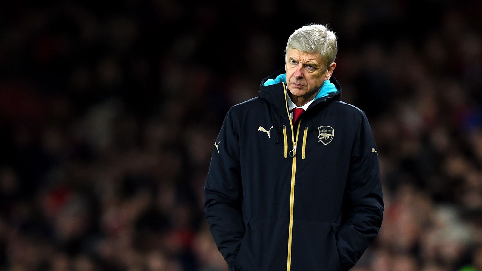 Arsene Wenger criticises referee Jon Moss following defeat by ...