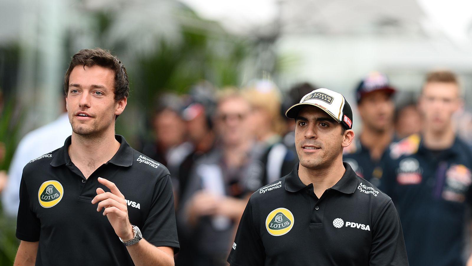 Renault confirm they will return to F1 after buying Lotus | F1 News ...