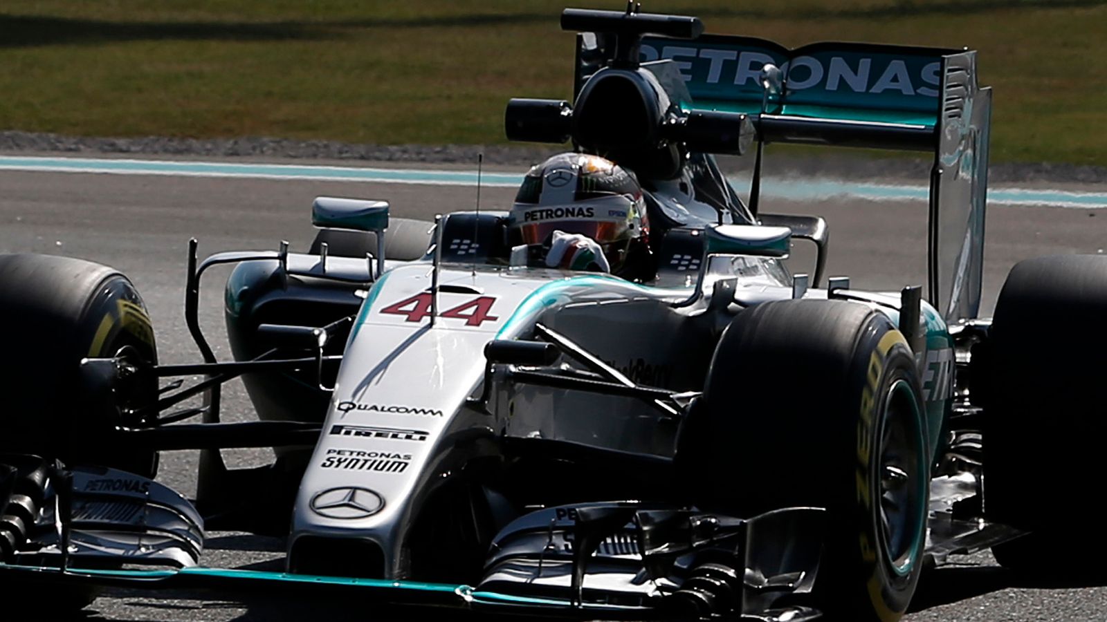 Abu Dhabi GP P1: Lewis Hamilton makes quickest start at 2015 finale ...