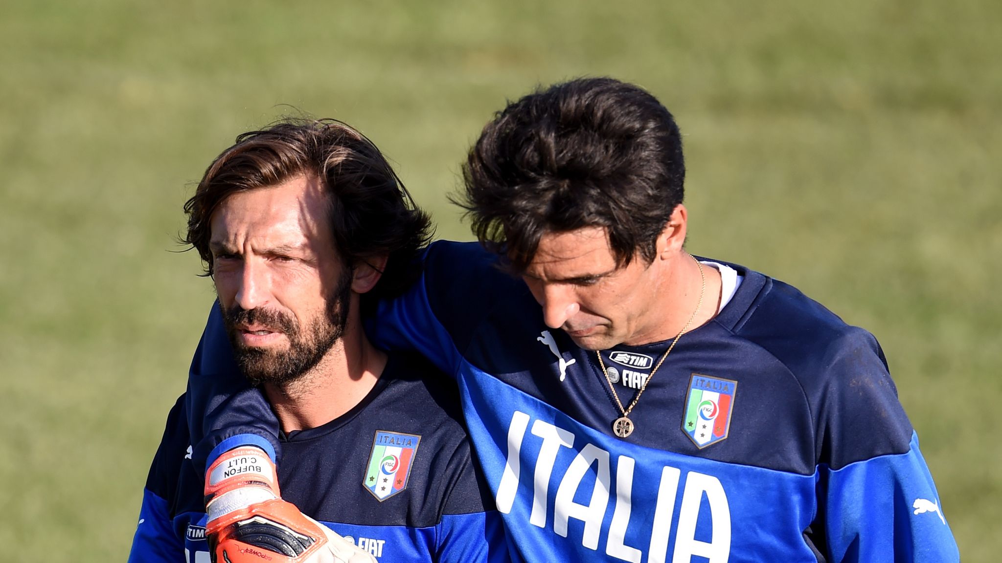 Juventus keeper Gianluigi Buffon celebrates 20 years since debut ...