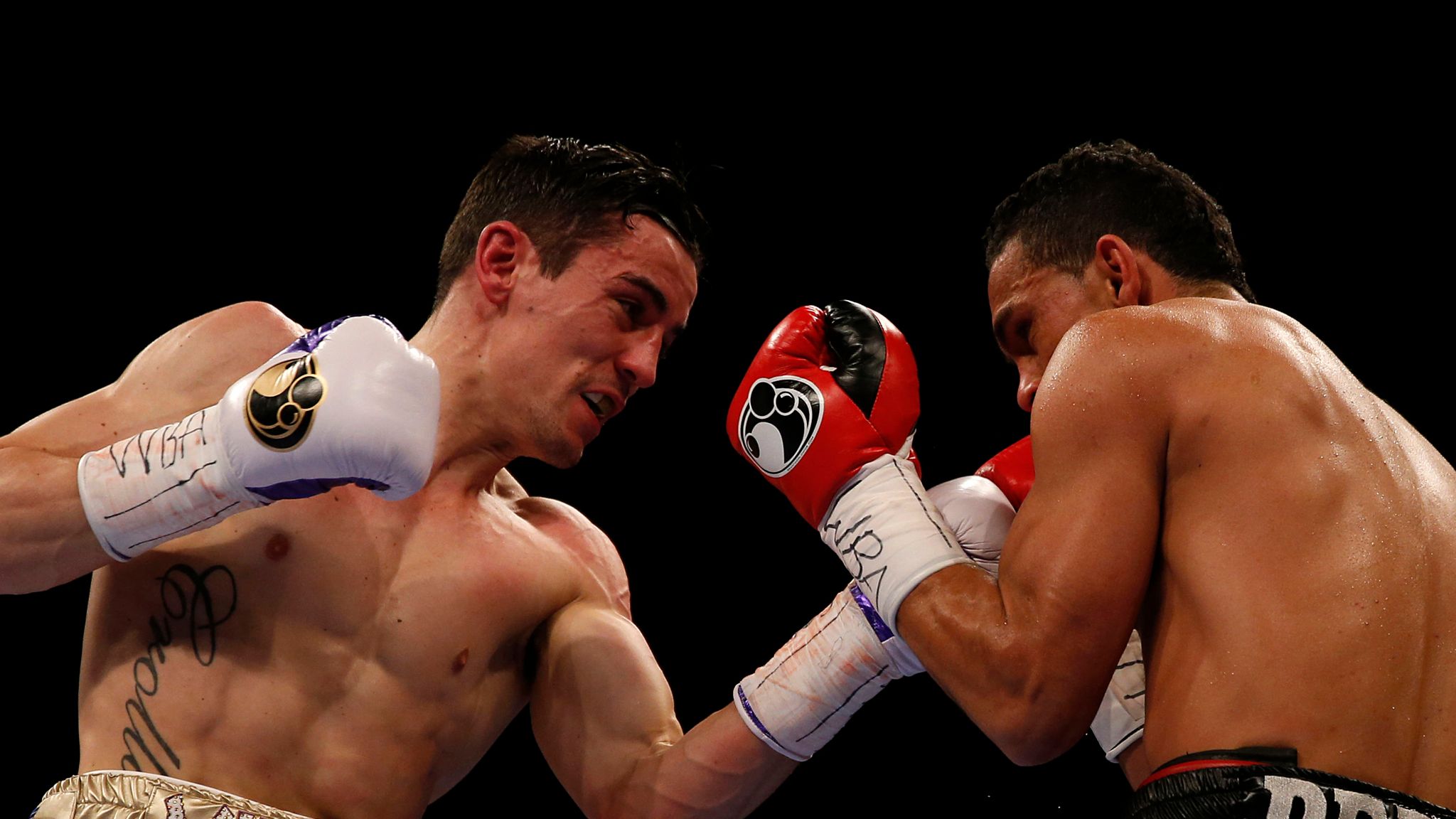 Anthony Crolla knocks out Darleys Perez to win WBA world lightweight ...