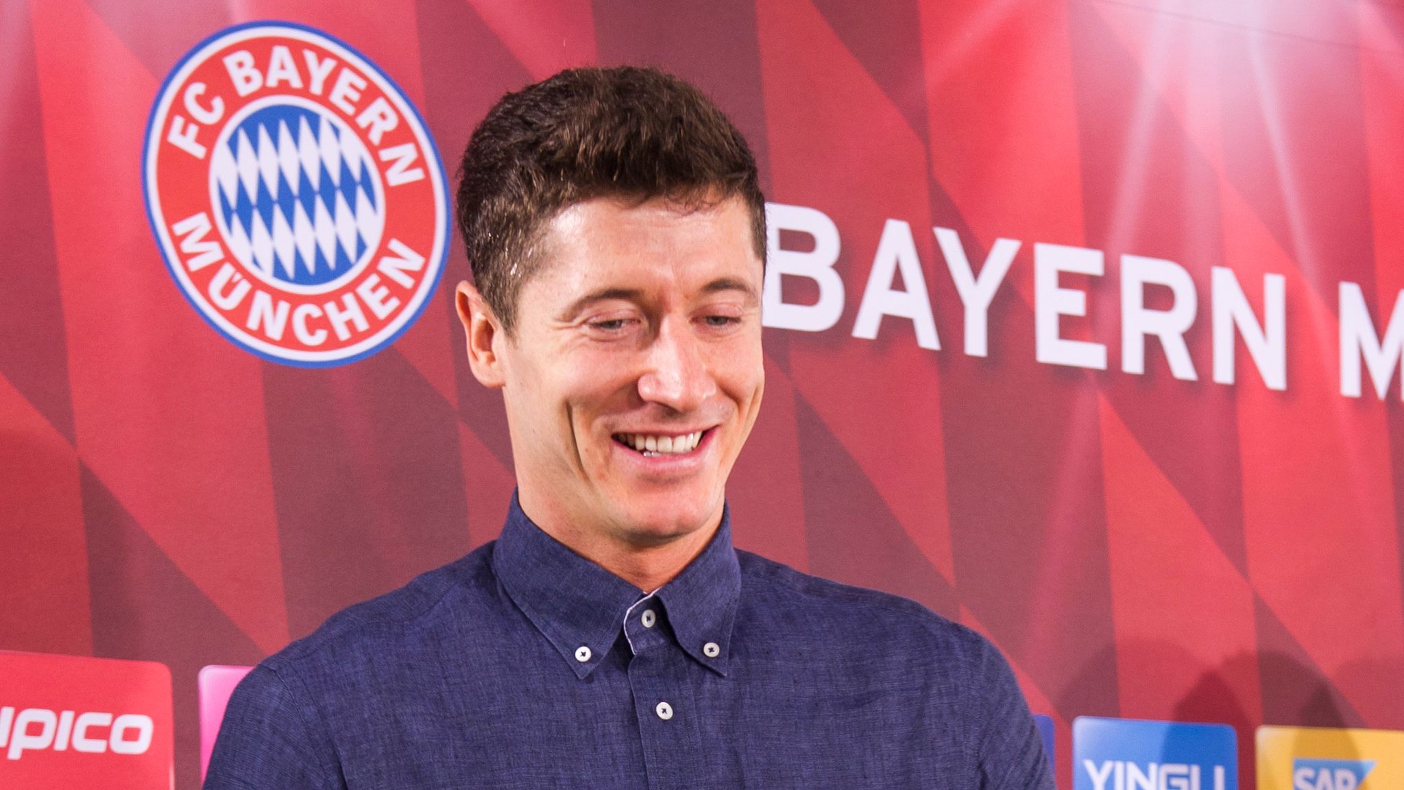 Robert Lewandowski honoured by Guinness Book of Records for five-goal ...