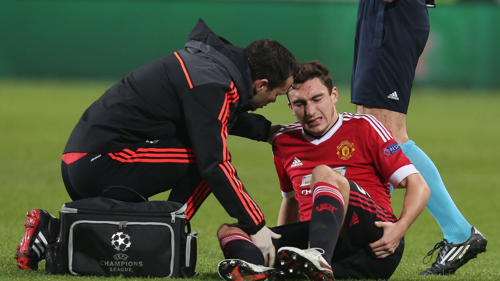 Matteo Darmian and Chris Smalling are Man Utd injury doubts | Football ...
