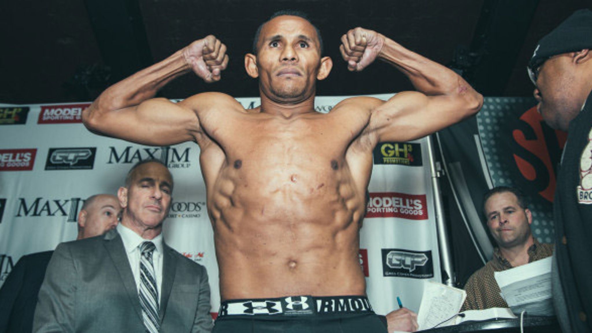 Ismael Barroso vows to ruin Kevin Mitchell's world title plans | Boxing ...