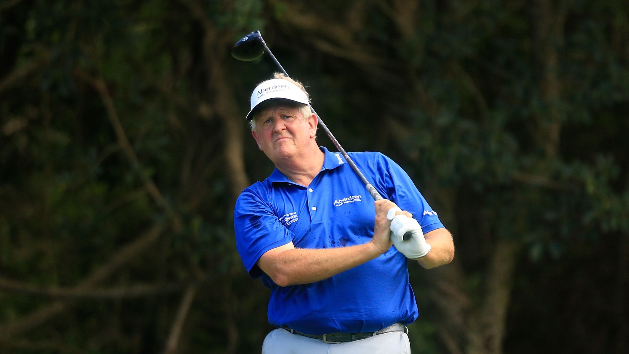 Colin Montgomerie birdies last three holes to win Mauritius crown ...