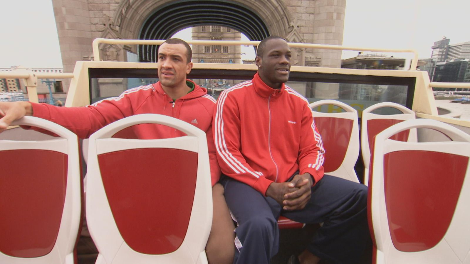 Ringside Digital: Deontay Wilder and Richard Towers do a tour of London ...