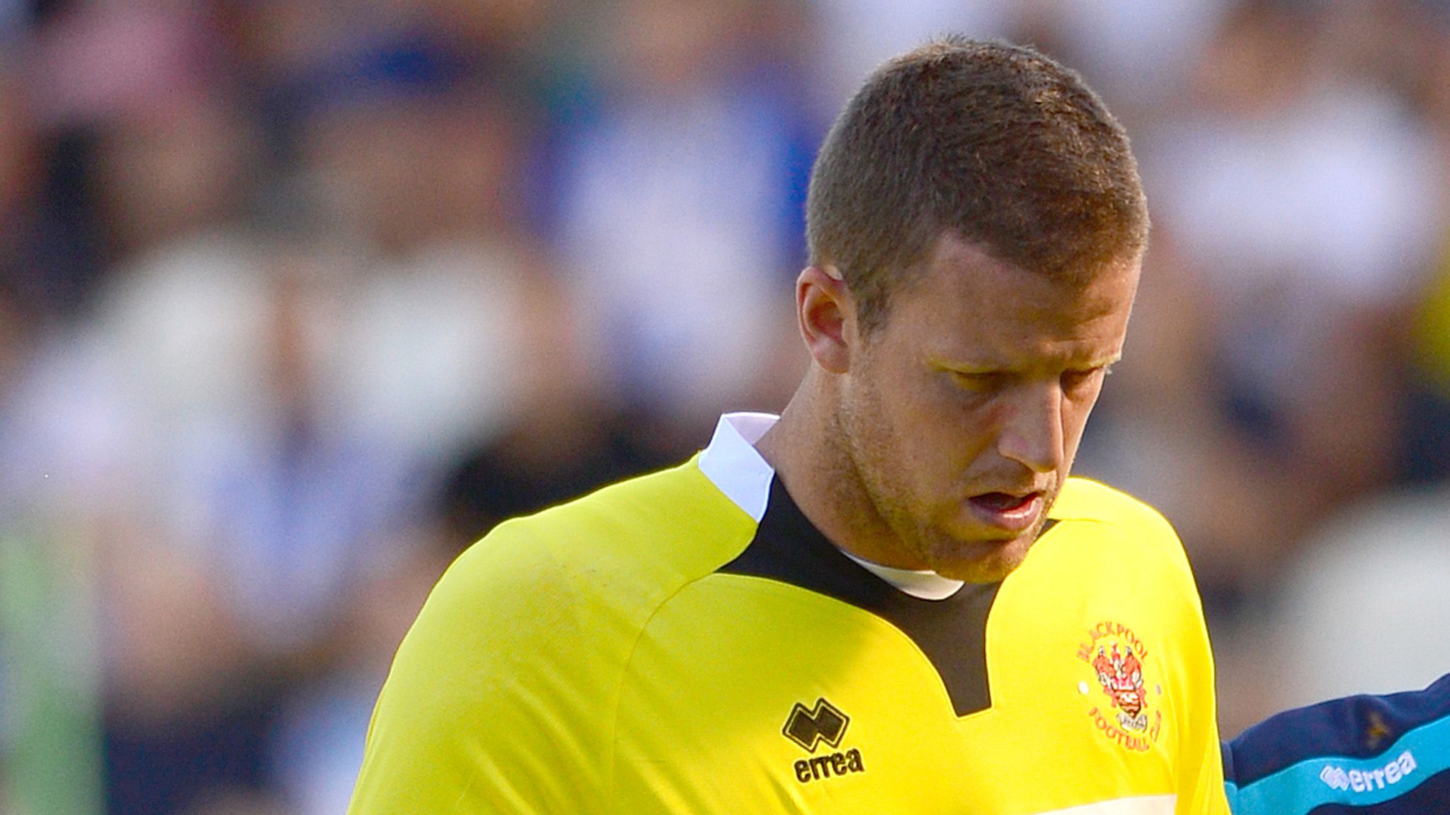 Bradford City meet Blackpool 'keeper Colin Doyle's £1 release clause | Football News | Sky Sports