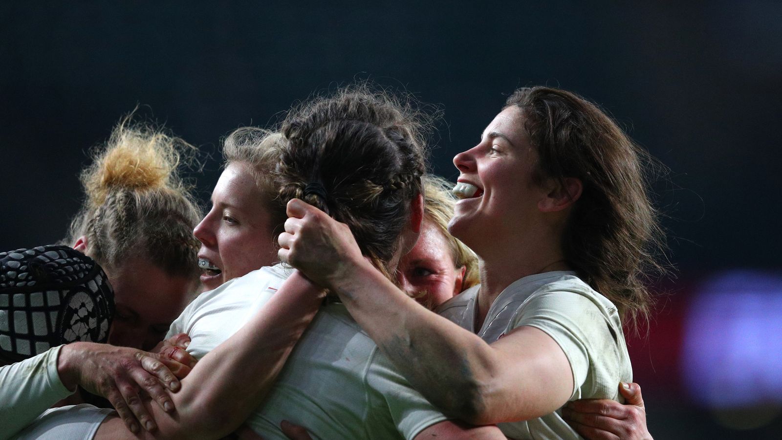 England Women beat Ireland to stay unbeaten in the Six Nations | Rugby ...