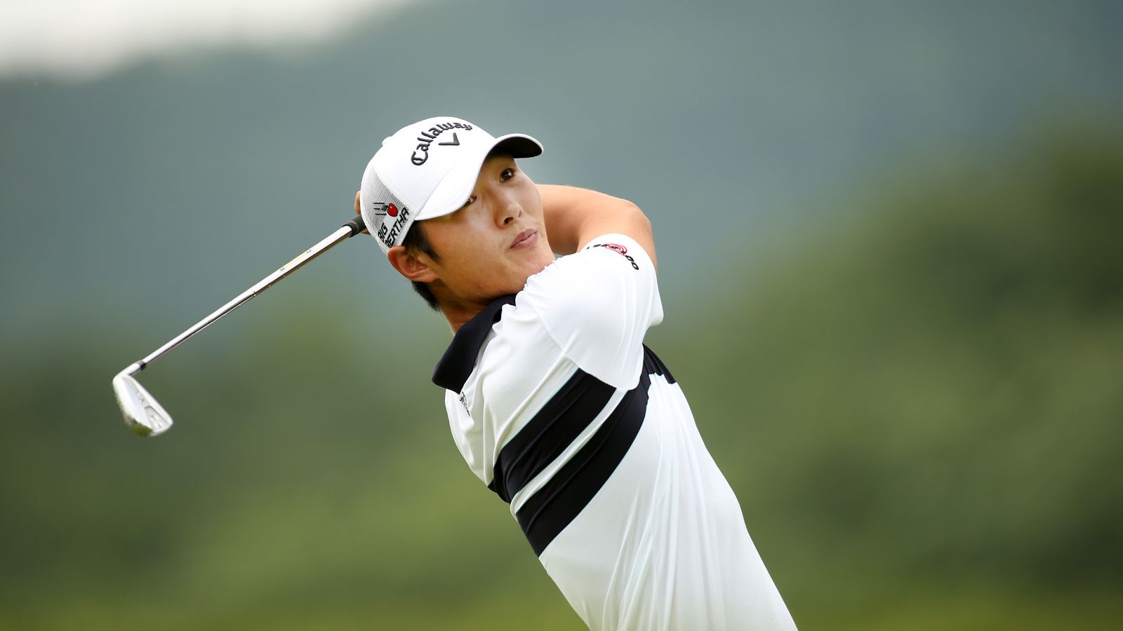 Danny Lee leads Rickie Fowler in front of record crowd at Phoenix Open ...