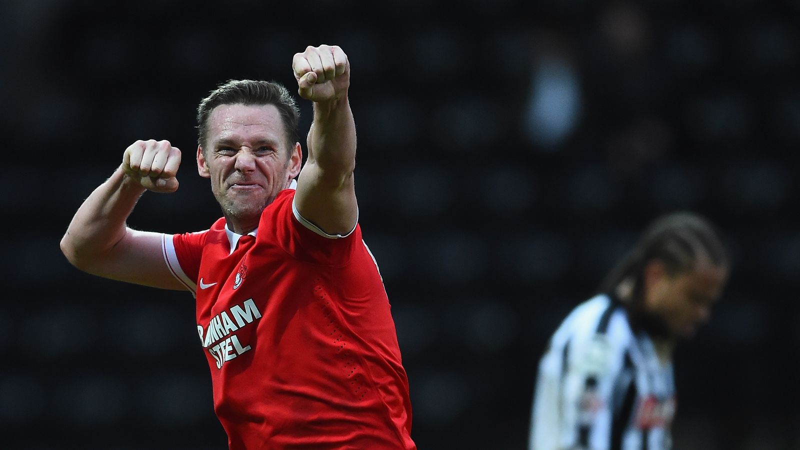 Kevin Nolan steps down as Leyton Orient boss but stays as player ...