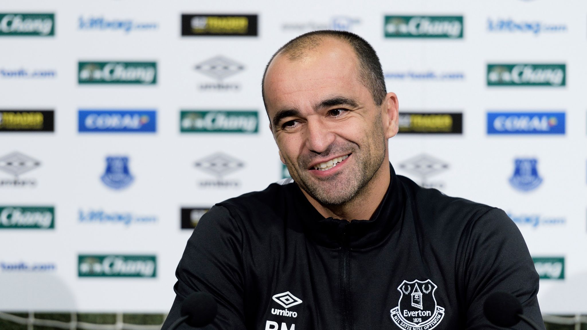 Roberto Martinez says Everton are right behind Tony Bellew's world ...