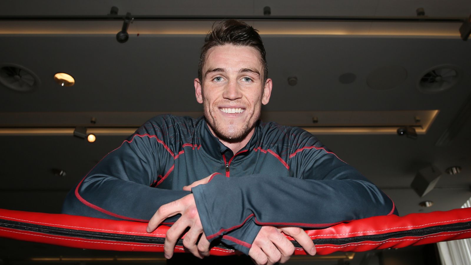 Callum Smith insists he will 'step up' against Hadillah Mohoumadi ...