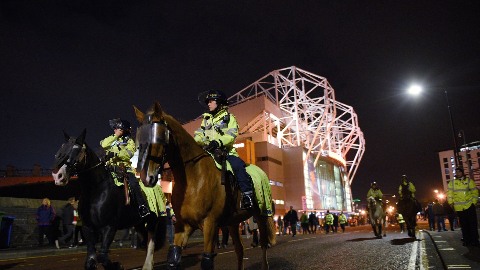 Police remove 'murderers' banner ahead of Manchester United-Liverpool ...