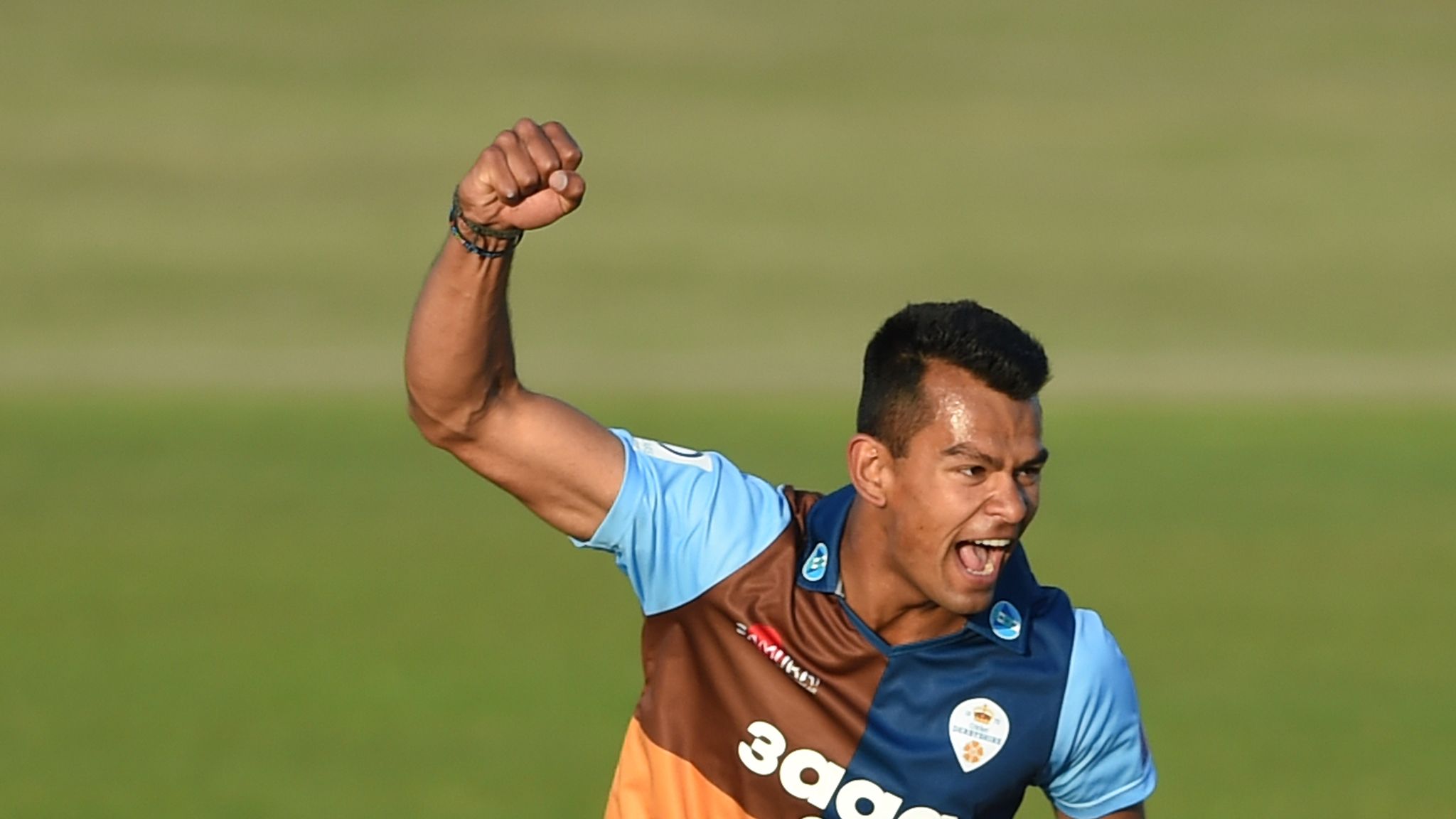 Derbyshire's Shiv Thakor signs one-year contract extension | Cricket ...