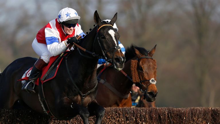 Oz Wedmore plots winning route at Sandown | Racing News | Sky Sports