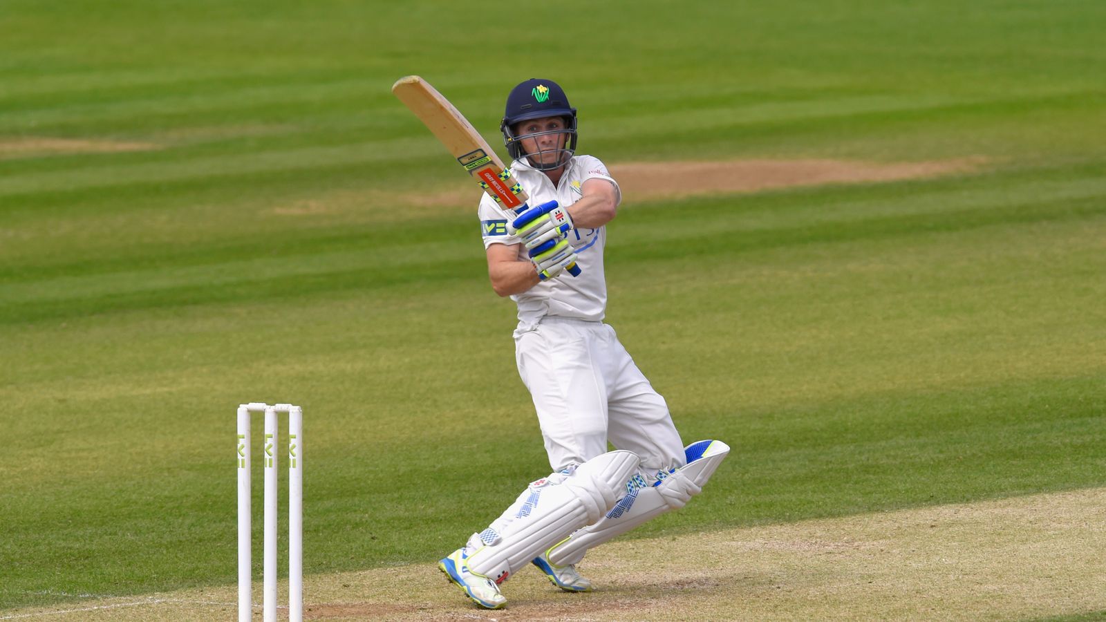 Mark Wallace extends Glamorgan deal until end of 2017 | Cricket News ...