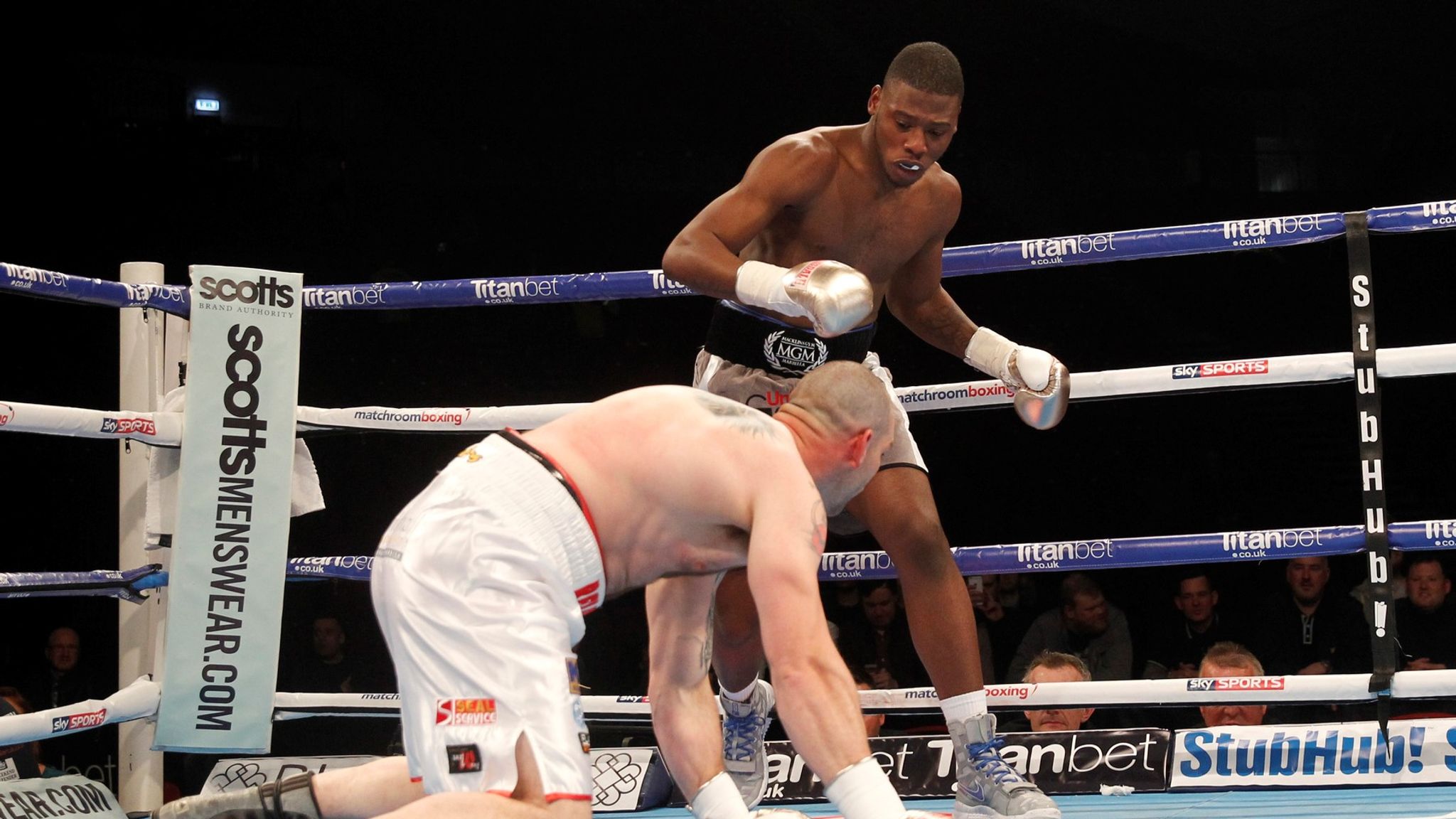 Isaac Chamberlain, Jake Ball and Jeff Saunders among undercard winners ...