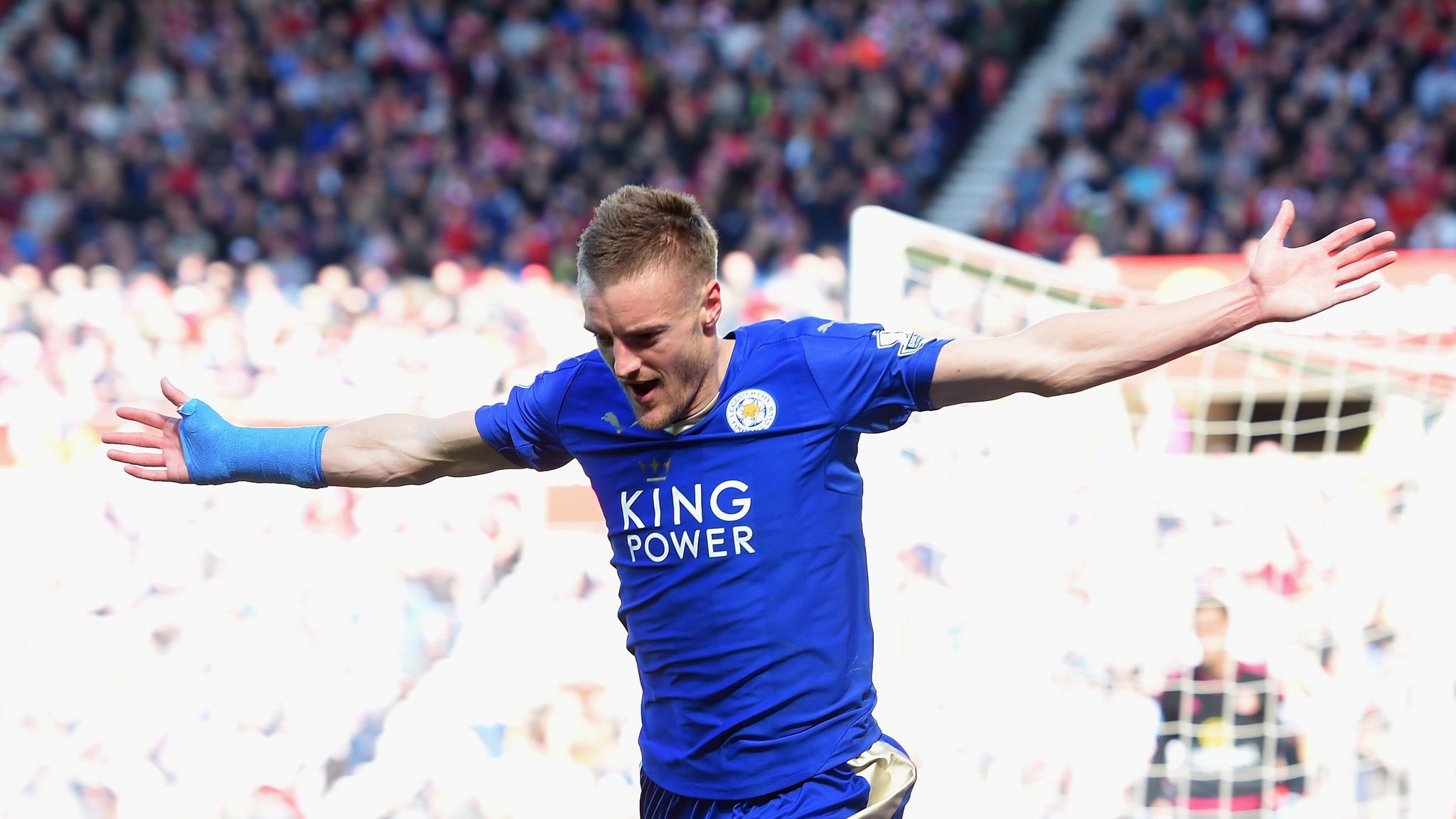 Kane, Kante, Mahrez, Ozil, Payet, Vardy: The PFA Player of the Year ...