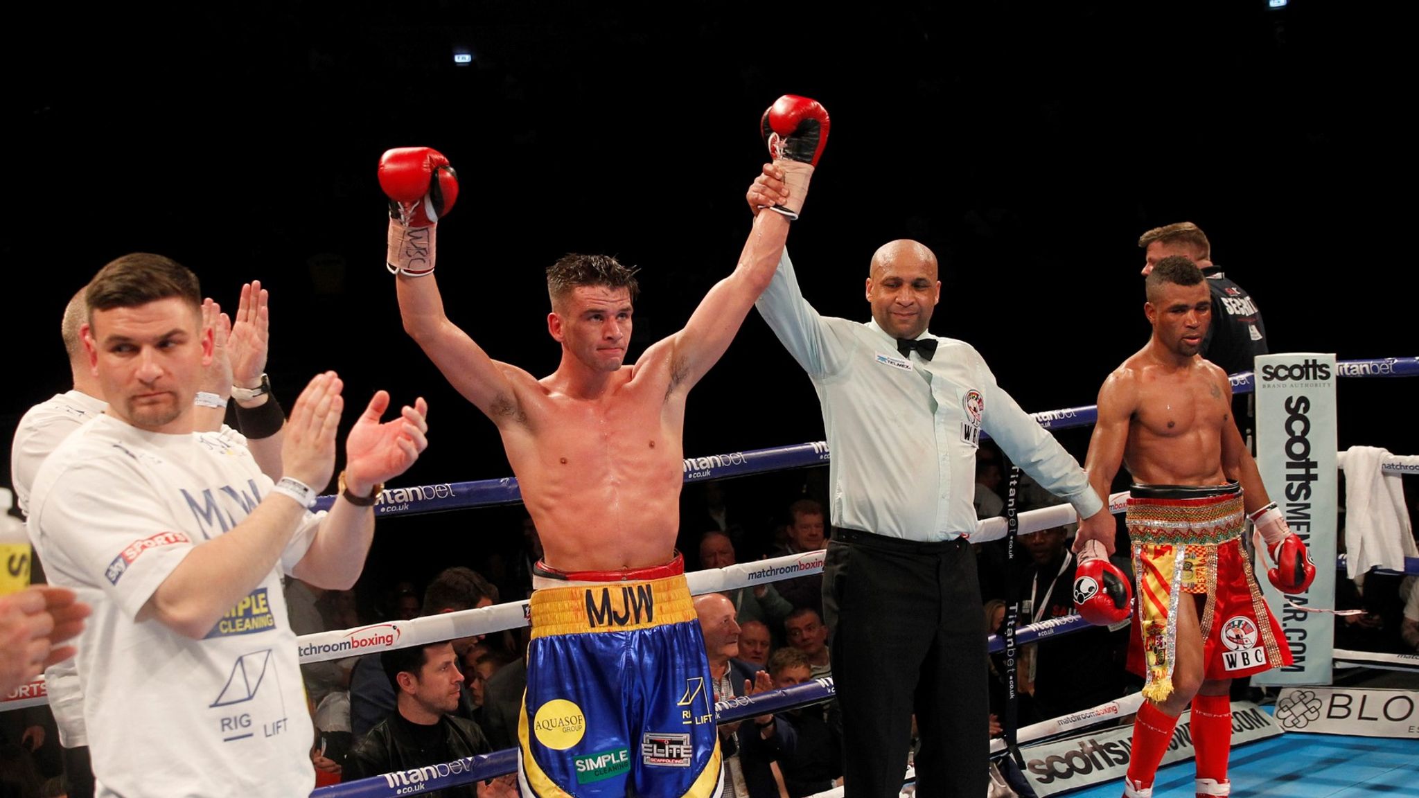 Martin J Ward dominates Ruddy Encarnacion to retain WBC international ...